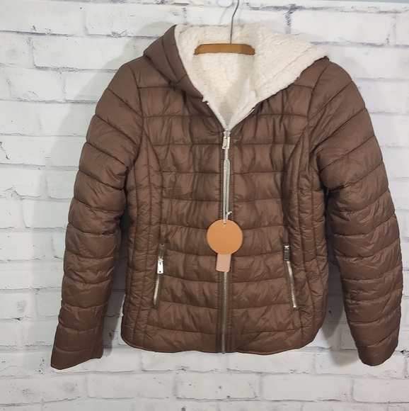 Love Tree | Jackets & Coats | New Love Tree Reversible Quilted Sherpa ...